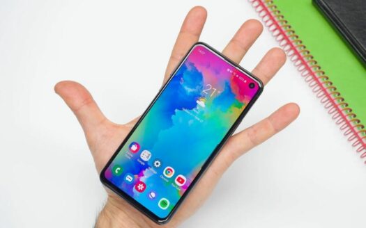 Les meilleurs smartphones compacts en 2021 : lequel choisir